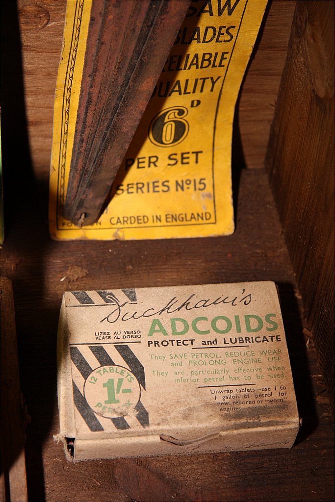 Enamel Signs | Petrol Pumps | Petroliana | Automobilia | DUCKHAMS ADCOIDS