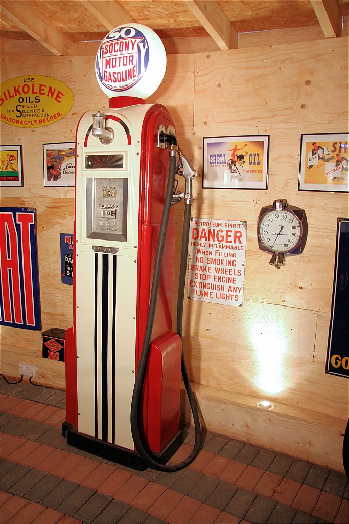 Enamel Signs | Petrol Pumps | Petroliana | Automobilia | WAYNE MODEL 60