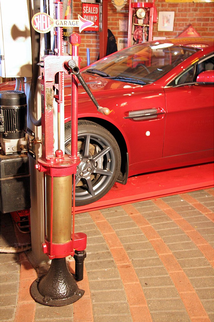 Enamel Signs | Petrol Pumps | Petroliana | Automobilia | WAYNE MODEL 364